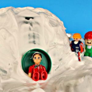 25 Spectacular Indoor Snow Crafts And Activities For Kids