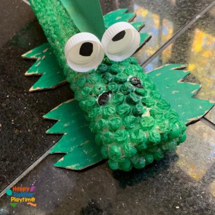 17 Awesome Alligator & Crocodile Crafts For A Snappin’ Good Time